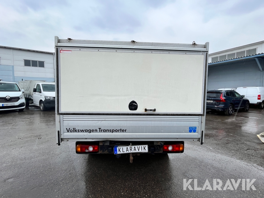 Flakbil Volkswagen Transporter, Norrtälje, Klaravik auktione