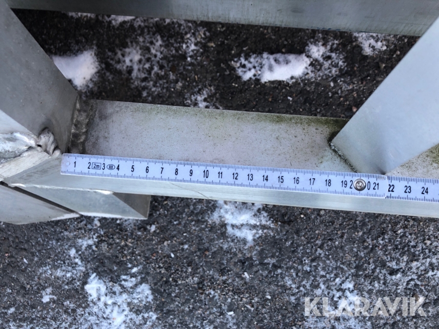 Aluminiumportar Okänt, Hudiksvall, Klaravik auktioner