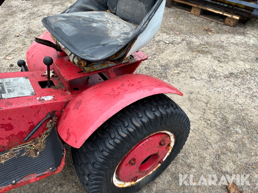 Mini traktor Volvo BM Mini, Ronneby, Klaravik auktioner