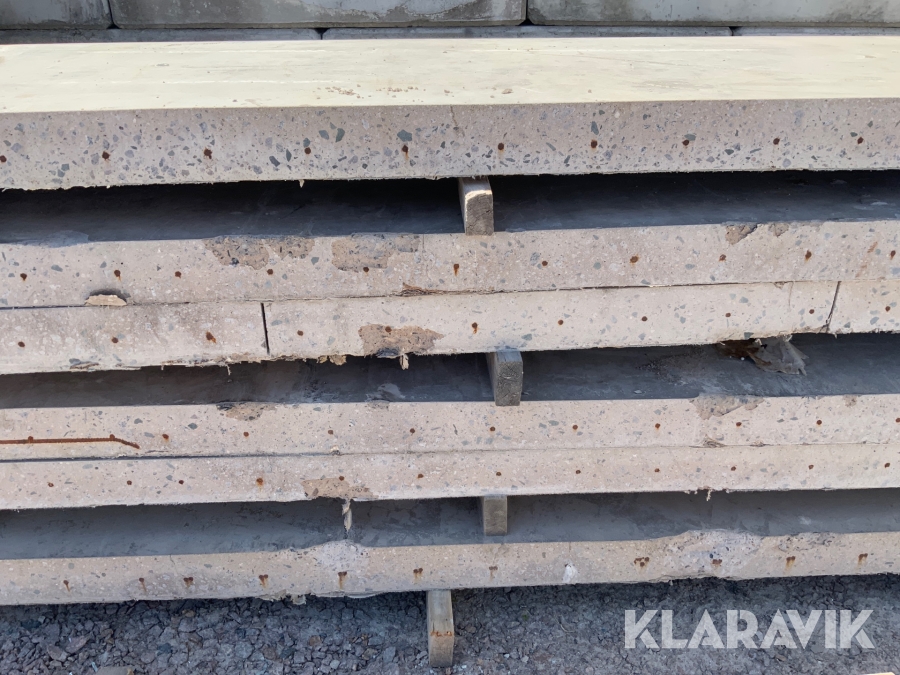 Armerade betongblock, Växjö, Klaravik auktioner