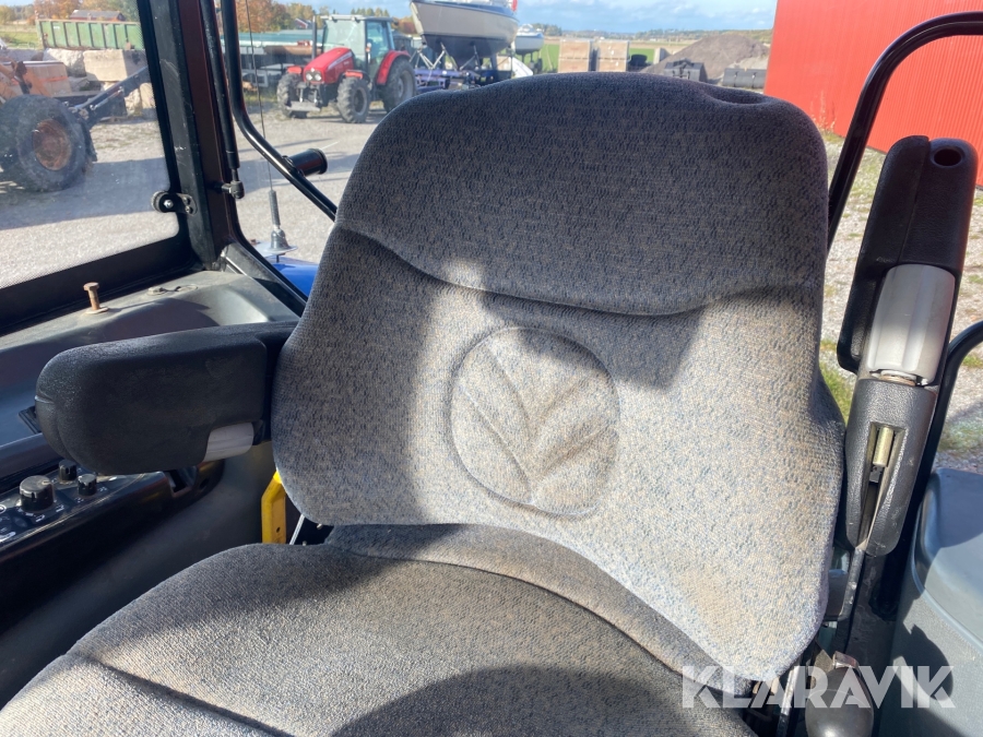 Traktor New Holland TL 90A 4WD, Enköping, Klaravik auktioner