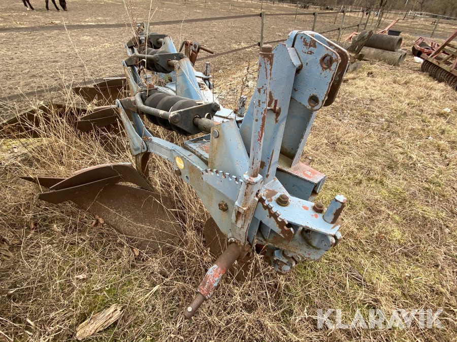 Treskärig Plog Överum B387