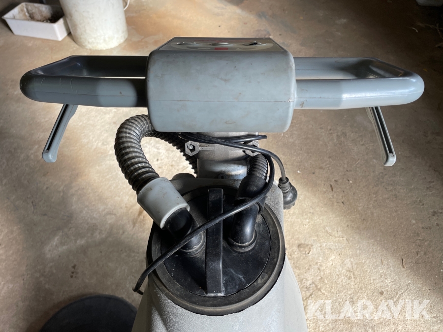 Skurmaskin Comax Vispa 35B, Sölvesborg, Klaravik auktioner