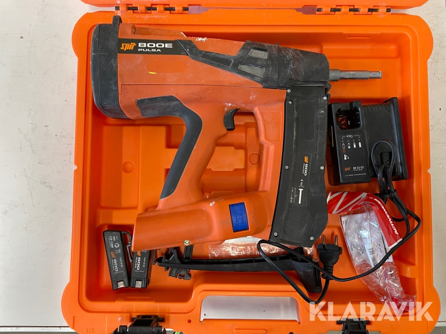 Klaravik Auktioner | Spikpistol SPIT Pulsa 800E