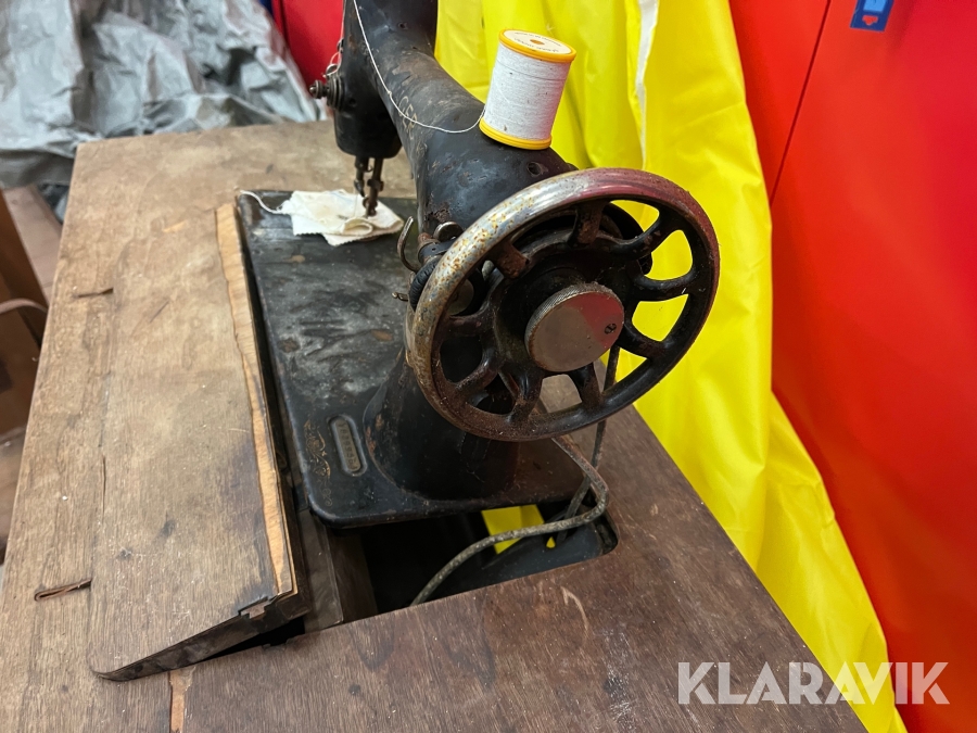 Symaskin Singer, Lilla Edet, Klaravik auktioner