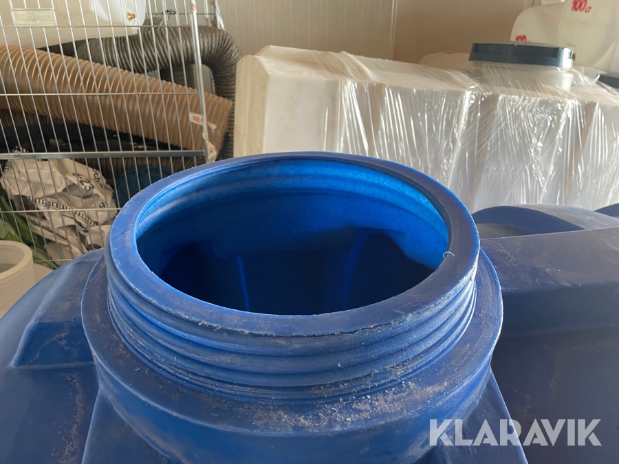 Tank Polyeten 3 kubik, Nynäshamn, Klaravik auktioner