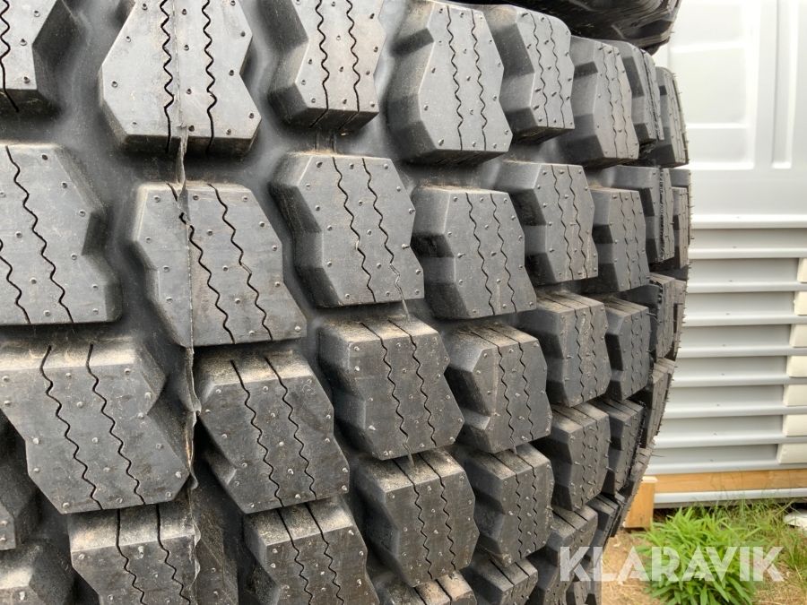 Entrepenaddäck Triangle TB596, Tibro, Klaravik auktioner