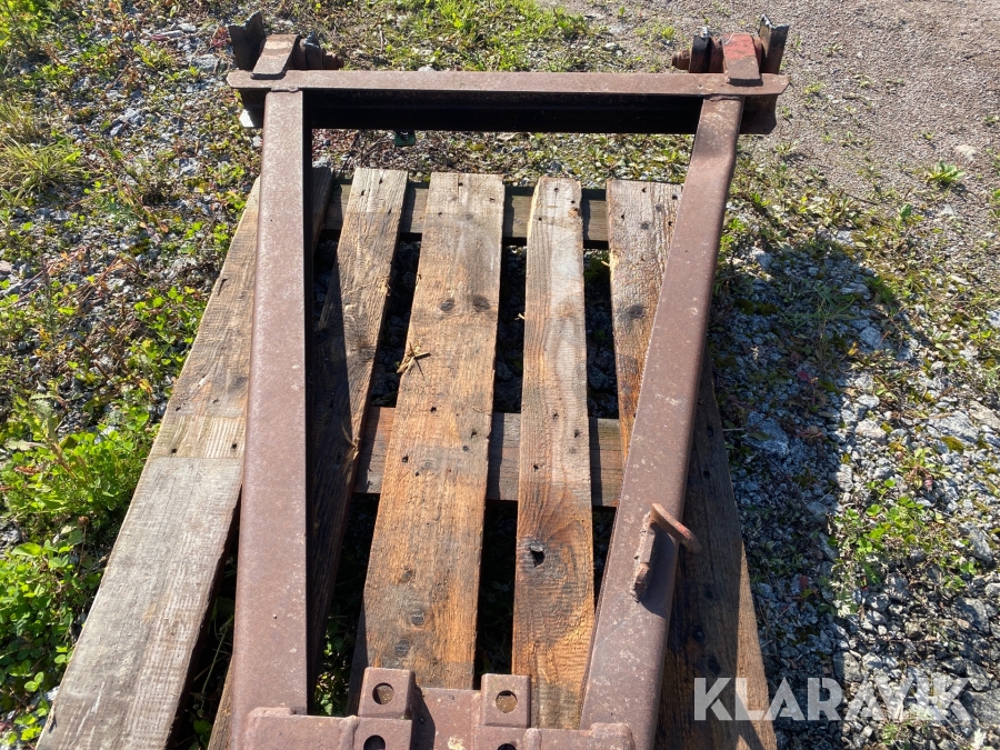 Dragstång lastbilssläp, Västerås, Klaravik auktioner