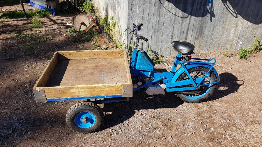 Klaravik Auktioner | Flakmoped Packmoped