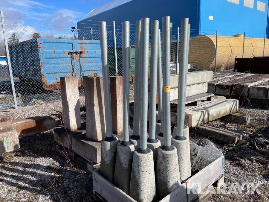 Klaravik Auktioner | Stolpfundament 10st