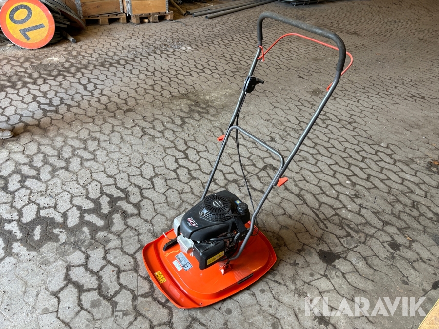 Gräsklippare Husqvarna GX560, Stockholm, Klaravik auktioner