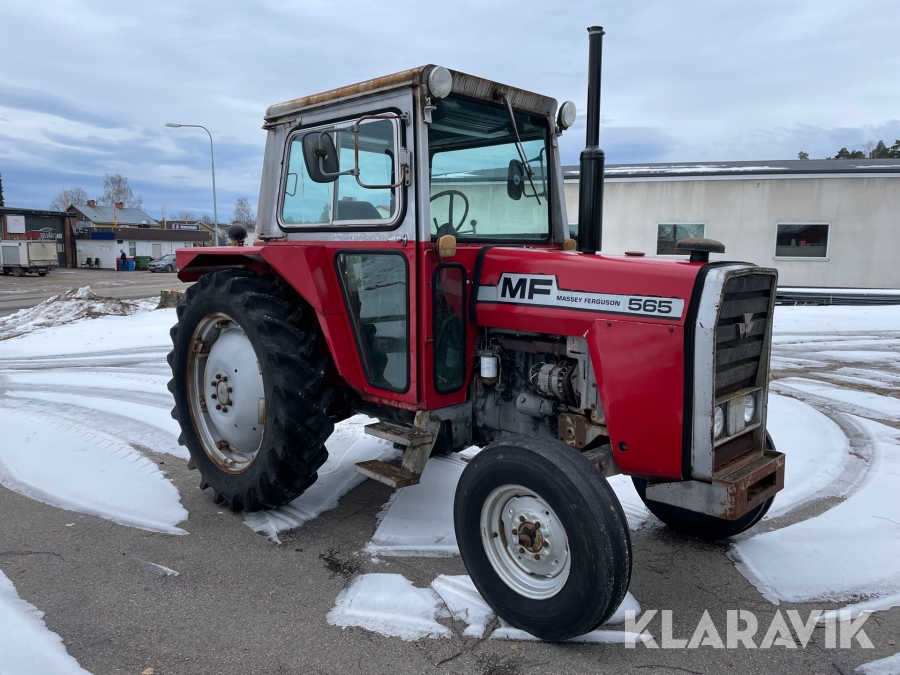 Traktor Massey Ferguson 565, Torsby, Klaravik auktioner