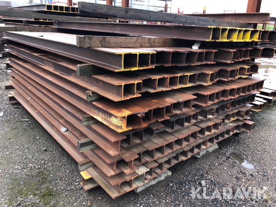Klaravik Auktioner | Stålbalk HE120B 40 st Längd 3,1-3,4m
