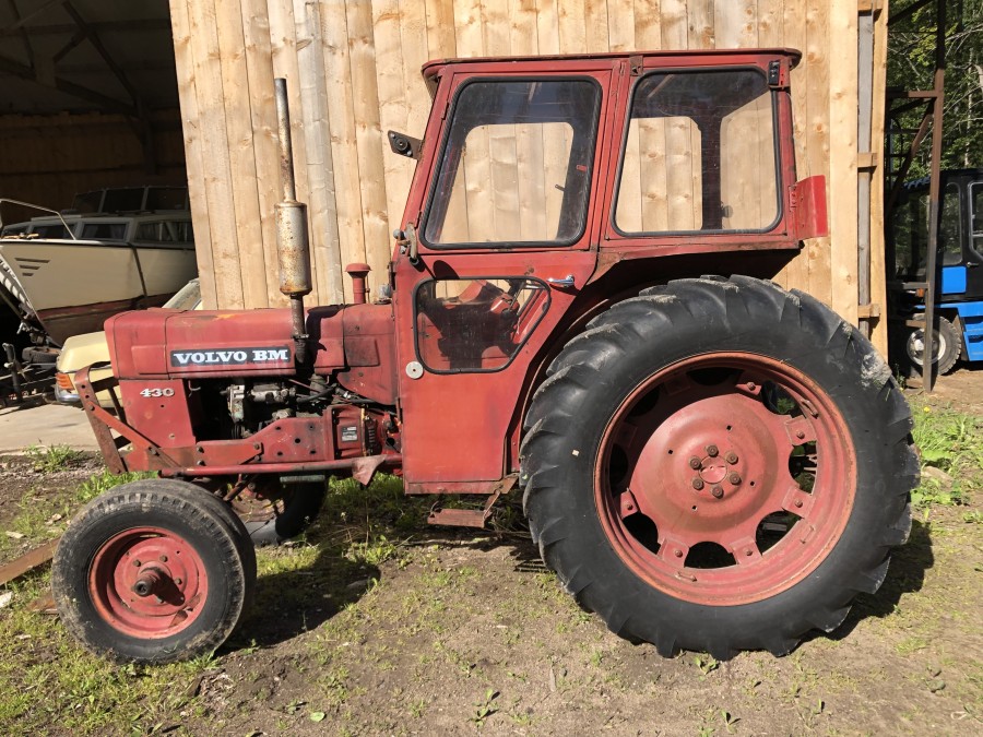 Traktor BM Volvo 430