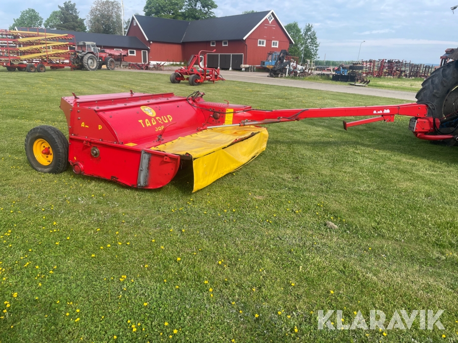 Klaravik Auktioner | Rotorslåtterkross Taarup 306