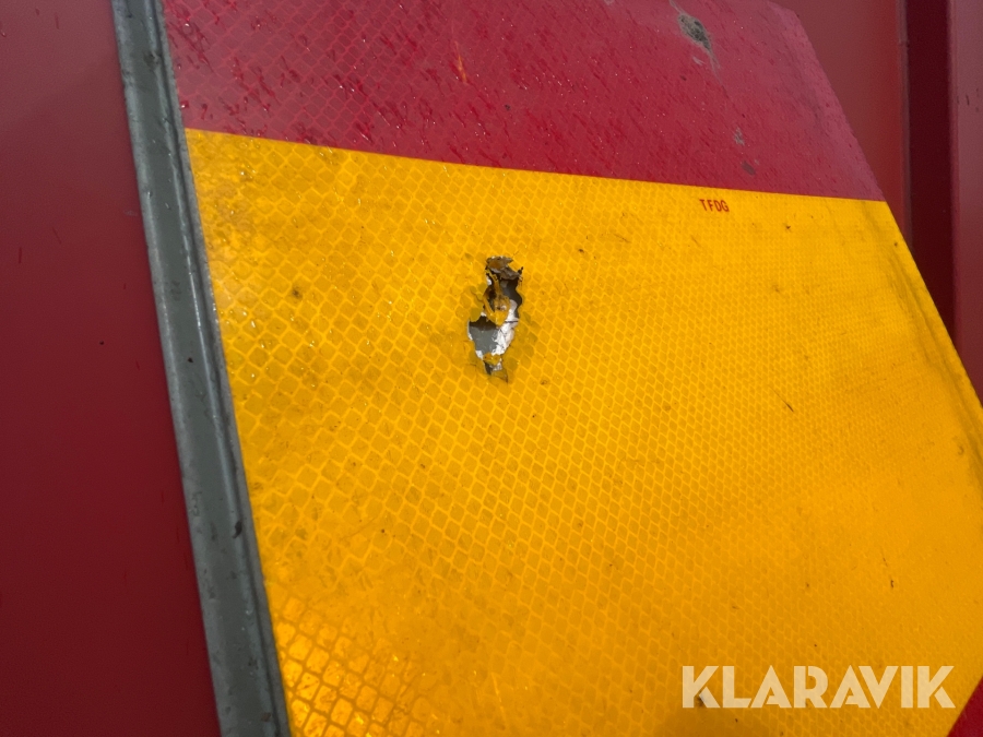 Varningsskylt X2, Smedjebacken, Klaravik auktioner