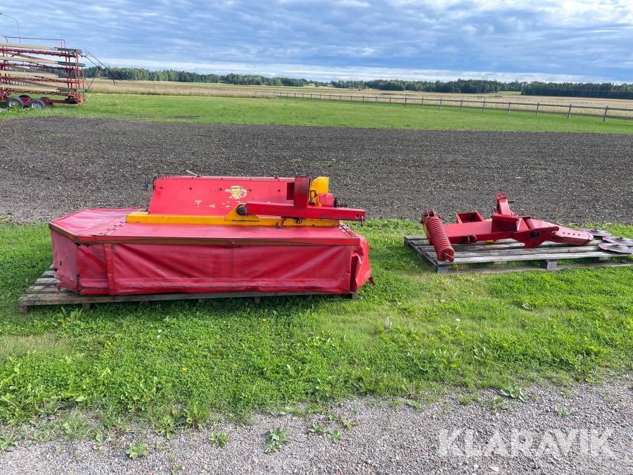 Klaravik Auktioner | Rotorslåtterkross Taarup 305