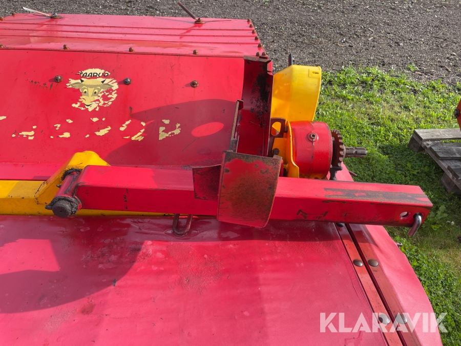 Klaravik Auktioner | Rotorslåtterkross Taarup 305