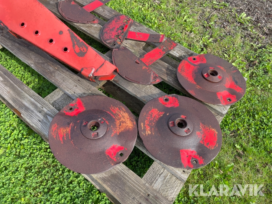 Klaravik Auktioner | Rotorslåtterkross Taarup 305