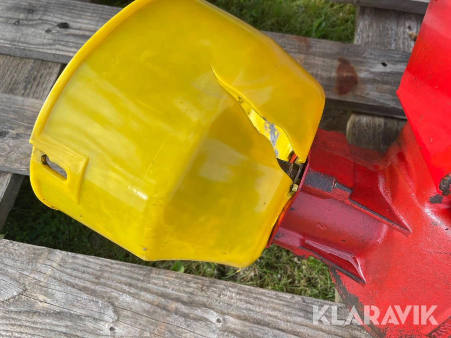 Klaravik Auktioner | Rotorslåtterkross Taarup 305