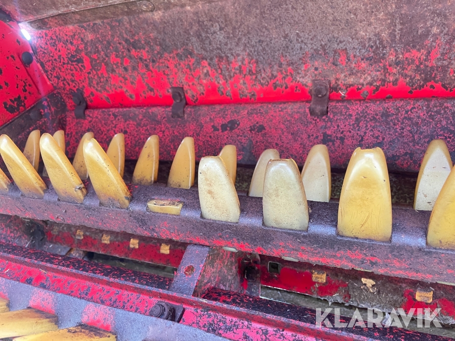 Klaravik Auktioner | Rotorslåtterkross Taarup 305