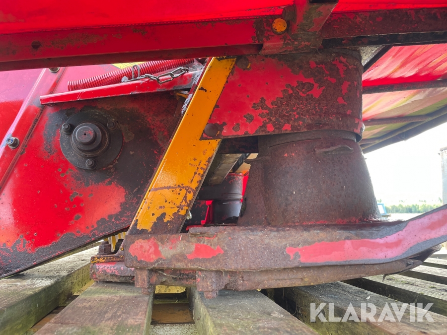 Klaravik Auktioner | Rotorslåtterkross Taarup 305