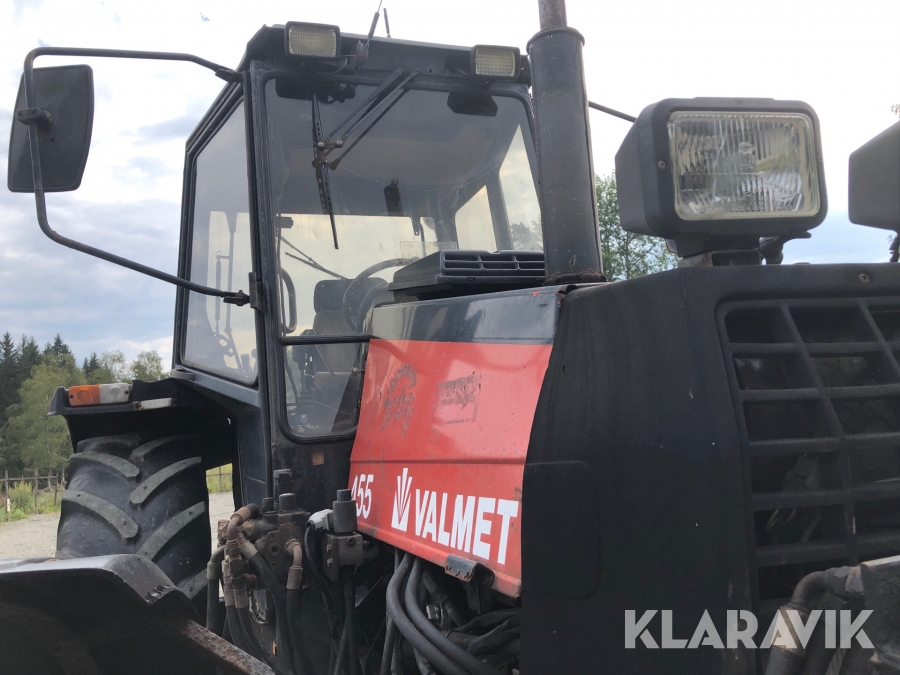 Klaravik Auktioner | Traktor Valmet 455-4
