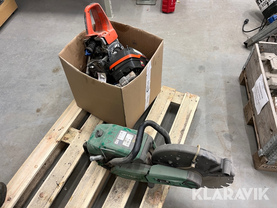 Motorkap Husqvarna / Hitachi, Halmstad, Klaravik auktioner