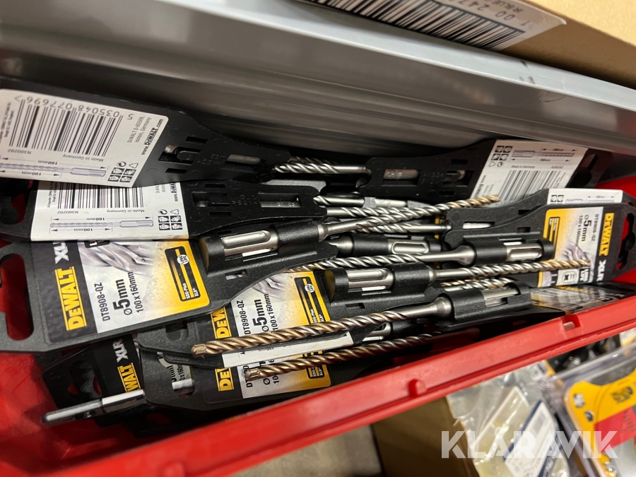 Borr parti, Västerås, Klaravik auktioner