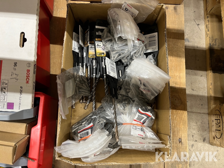 Borr parti, Västerås, Klaravik auktioner