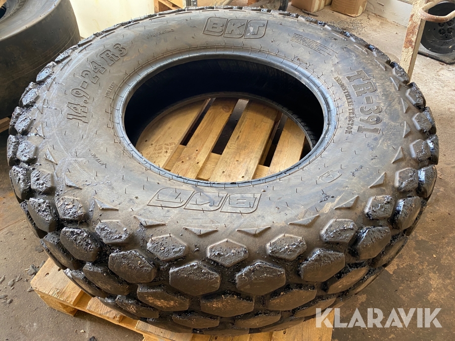 Entreprenaddäck 1st BKT 14,9-24 R3