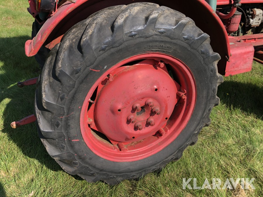 Klaravik Auktioner | Traktor Volvo T25