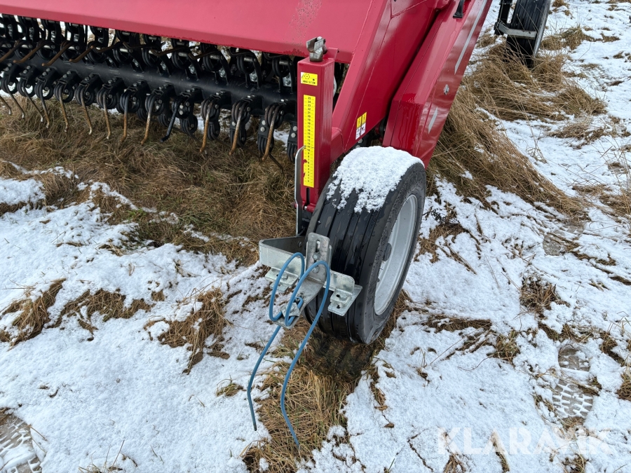 Kultivator Kvick-finn Light 3000, Borgholm, Klaravik auktion