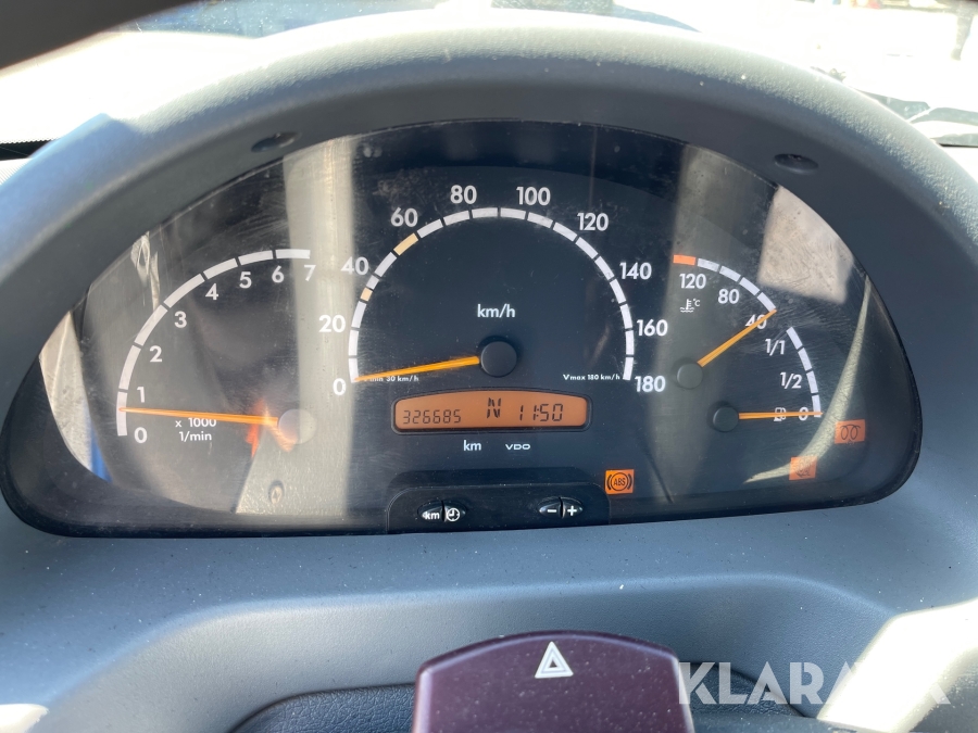 Flakbil Mercedes-Benz Sprinter 316, Göteborg, Klaravik aukti