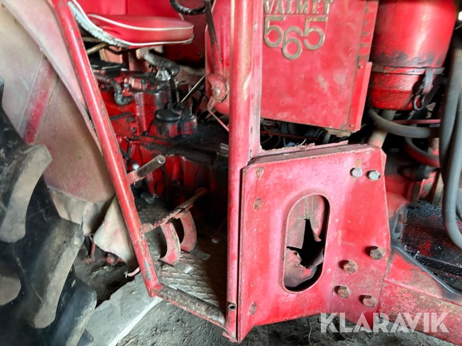 Veterantraktor Valmet 565, Norrtälje, Klaravik auktioner