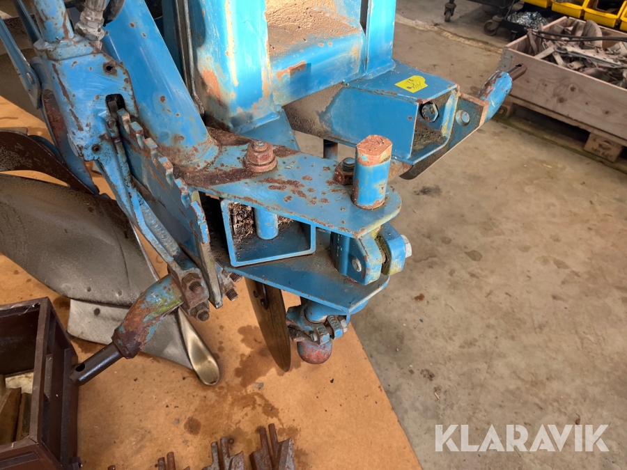 Plog Överum C487, Kinda, Klaravik auktioner