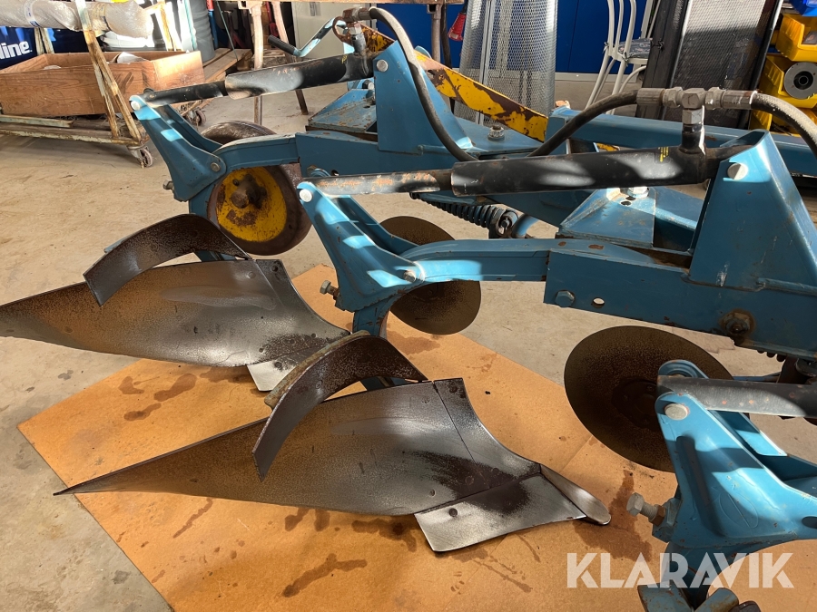 Plog Överum C487, Kinda, Klaravik auktioner