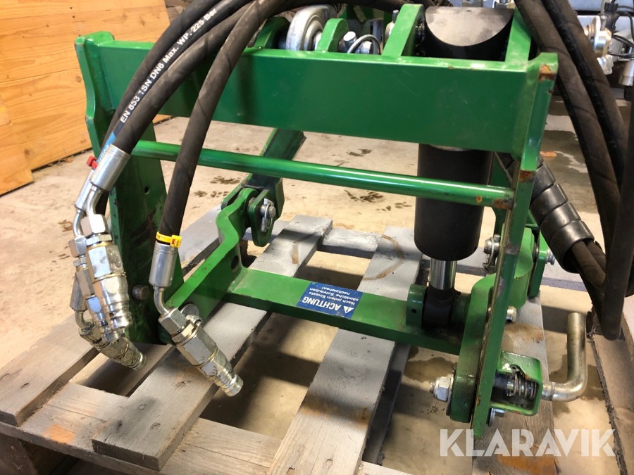 Klaravik Auktioner | Frontlyft Matev FPS-JD 1026R