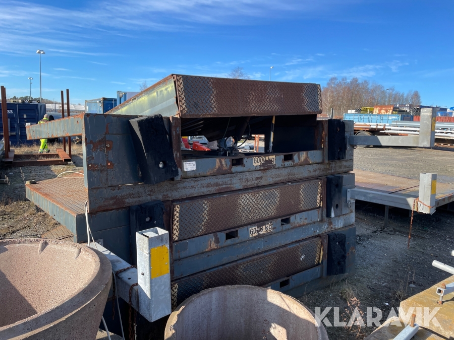 Klaravik Auktioner | Lastbryggor Scandock AB VL623 3 st