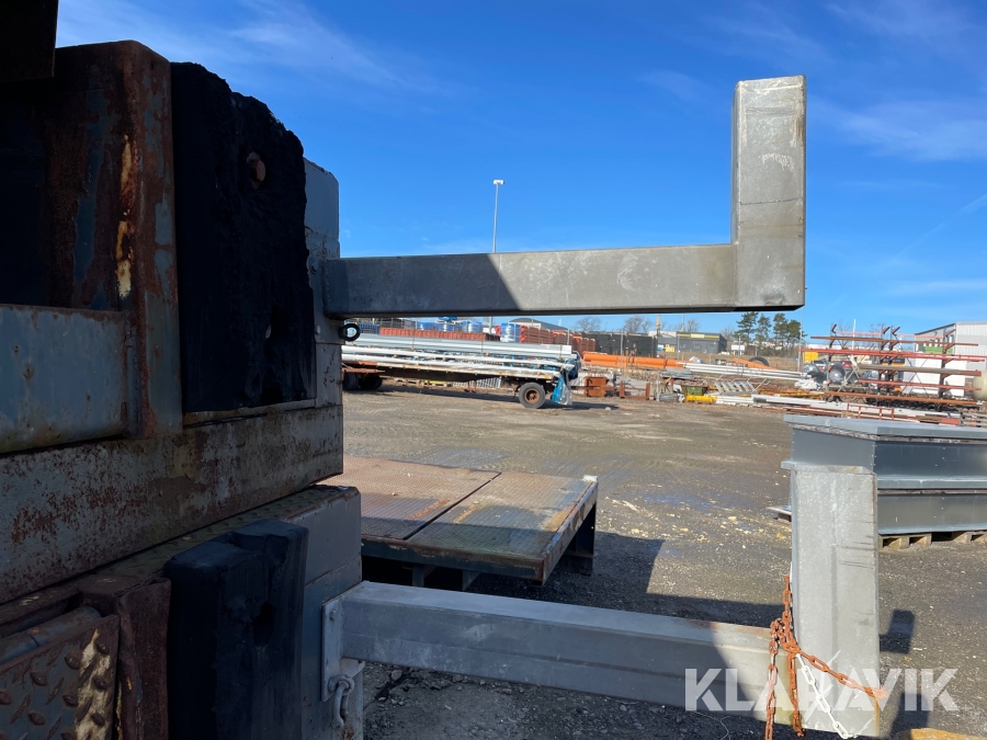 Klaravik Auktioner | Lastbryggor Scandock AB VL623 3 st