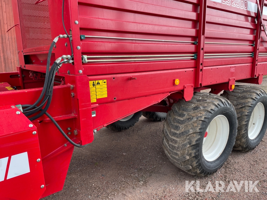 Hackvagn JF ES 2500, Gagnef, Klaravik auktioner