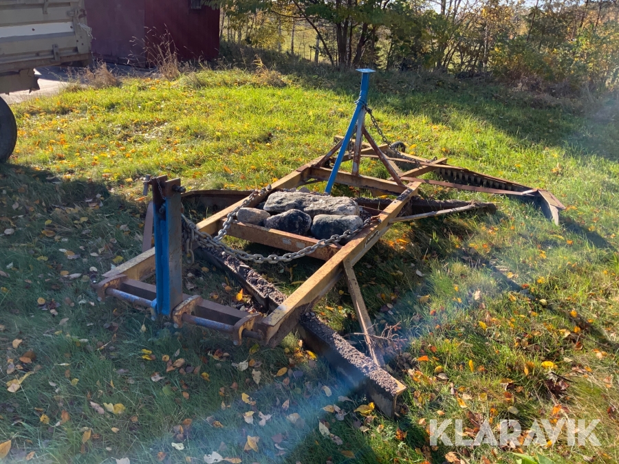 Vägsladd Vreten V2 220, Nyköping, Klaravik auktioner