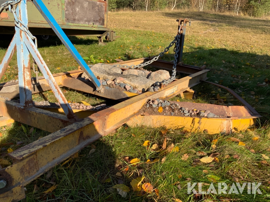 Vägsladd Vreten V2 220, Nyköping, Klaravik auktioner