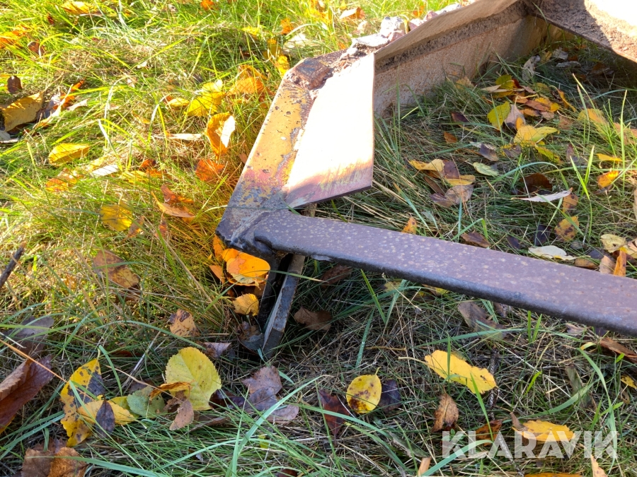 Vägsladd Vreten V2 220, Nyköping, Klaravik auktioner