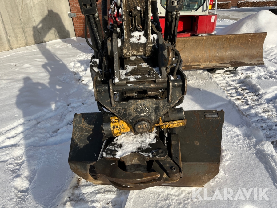 Grävmaskin Takeuchi TB280FR, Haninge, Klaravik auktioner