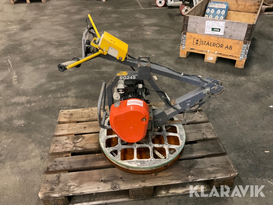 Glättare Atlas Copco BG 245 E, Jönköping, Klaravik auktione