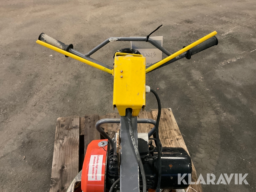 Glättare Atlas Copco BG 245 E, Jönköping, Klaravik auktione
