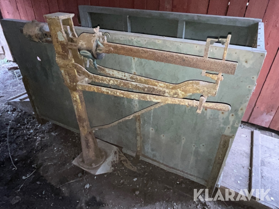 Djurvåg för ungdjur, Falköping, Klaravik auktioner