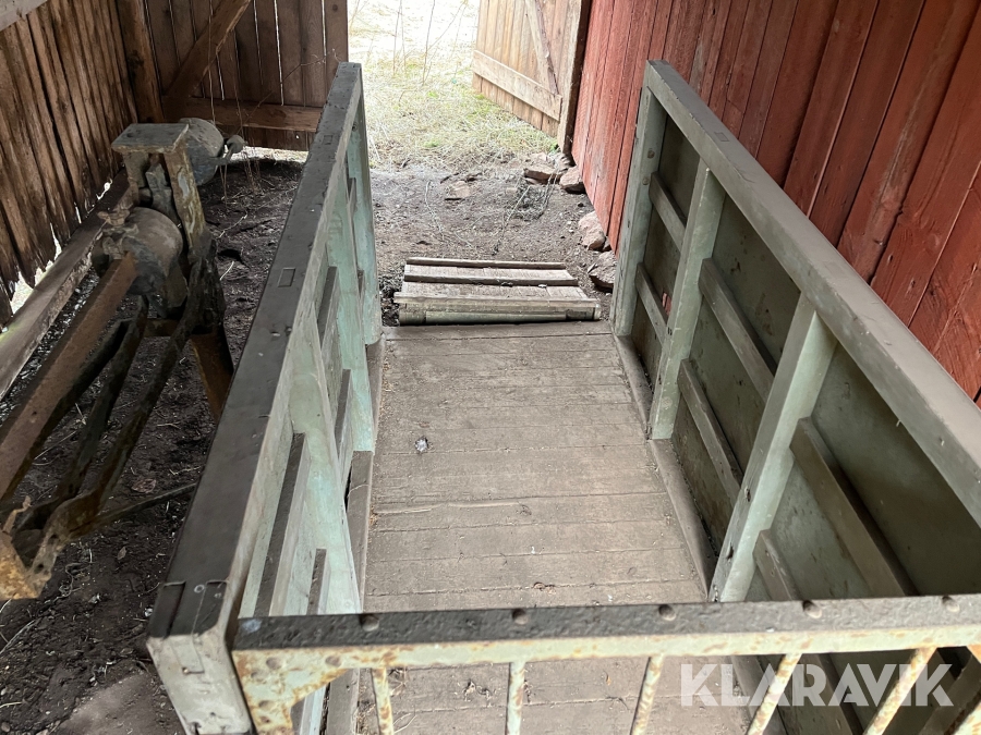 Djurvåg för ungdjur, Falköping, Klaravik auktioner