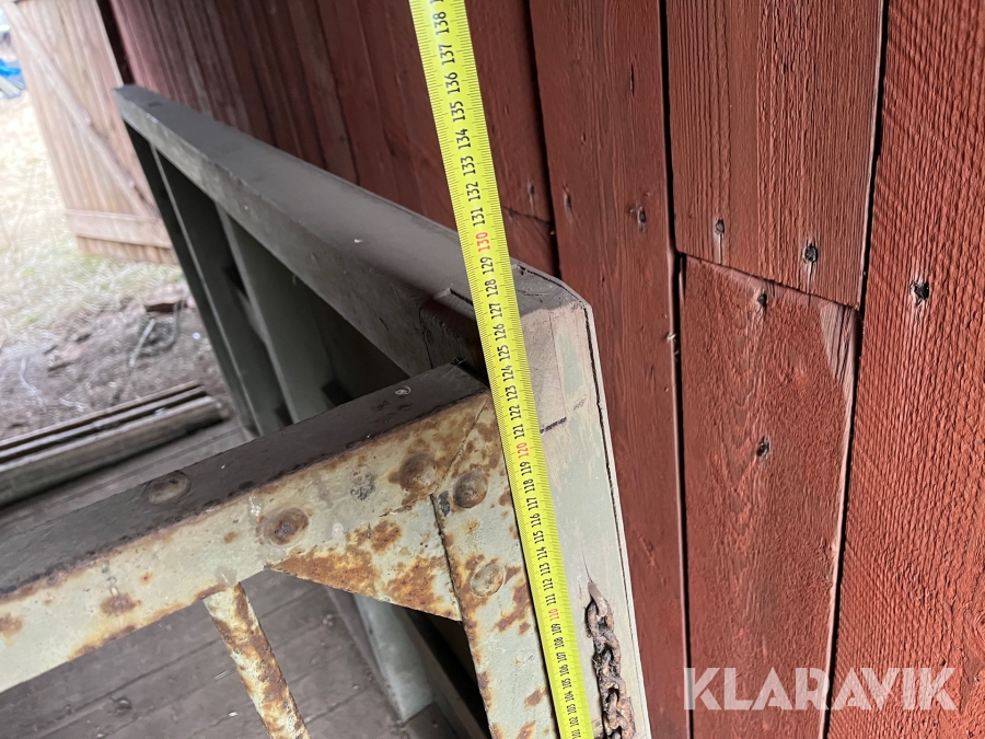 Djurvåg för ungdjur, Falköping, Klaravik auktioner